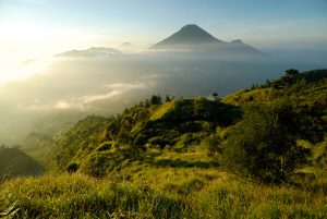 MENGENAL DESA WISATA DIENG - Penelitian Pariwisata