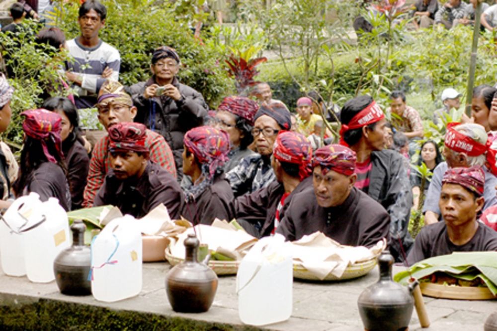 Nilai-Nilai Multikulturalisme dalam Tradisi Ruwat Desa - Penelitian ...